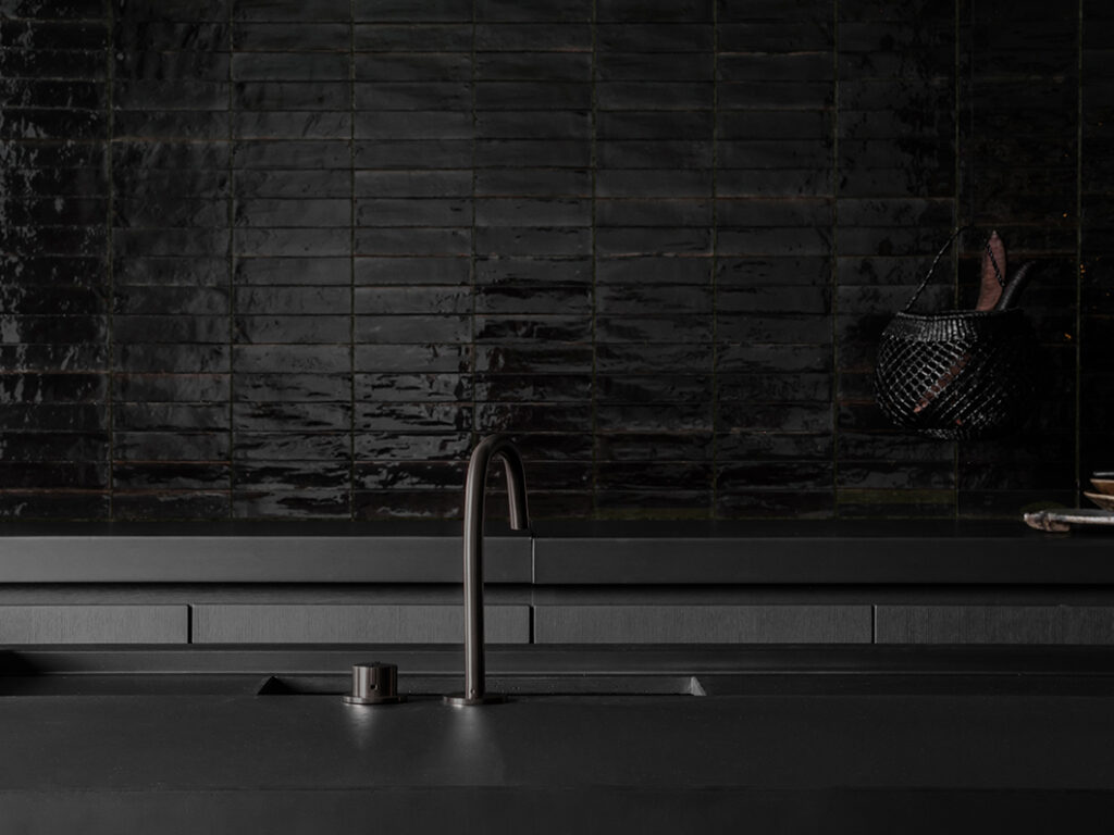 GLAZE tile by Douglas & Jones - Studio Piet Boon