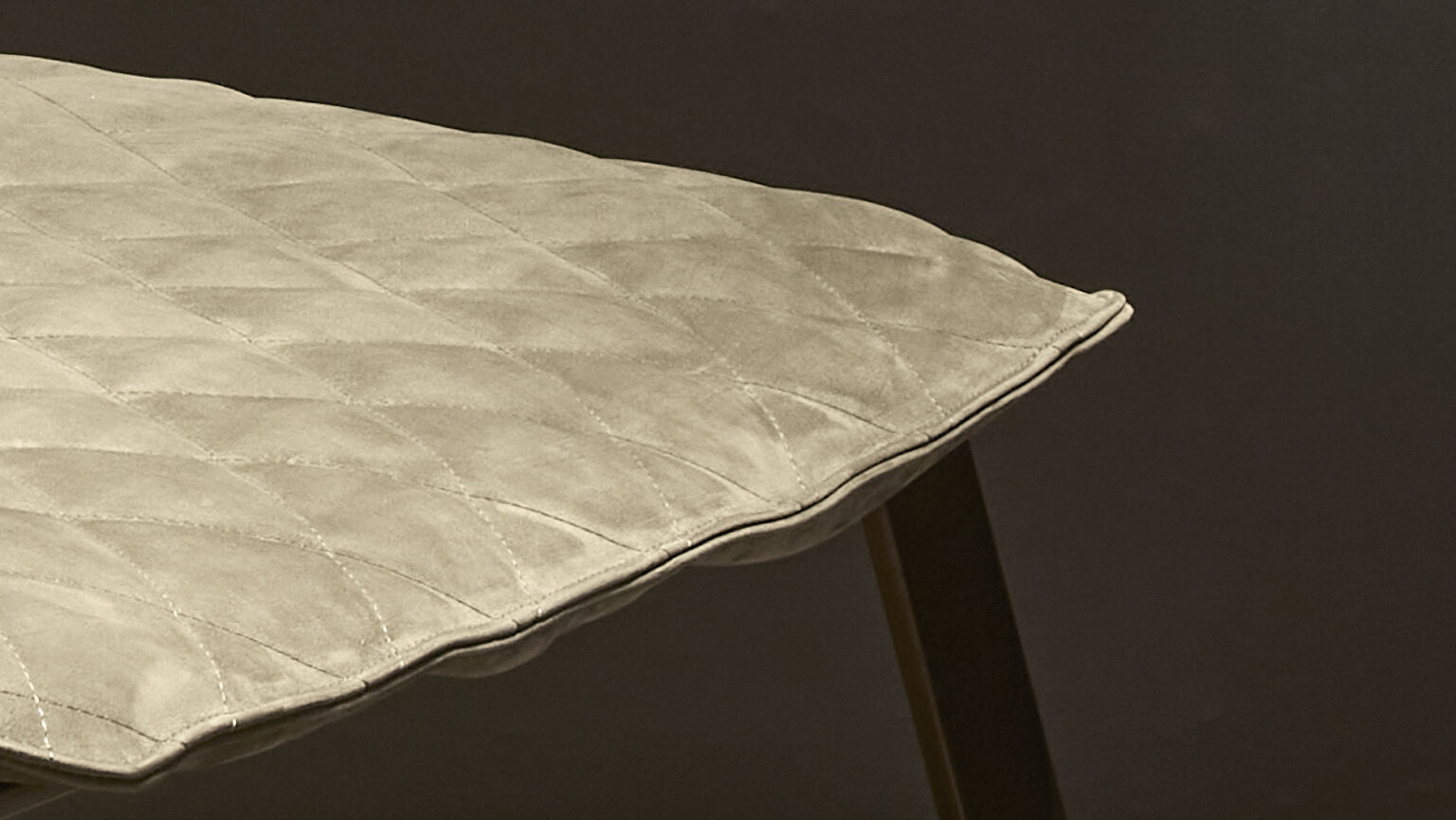 KEKKE ottoman - Studio Piet Boon