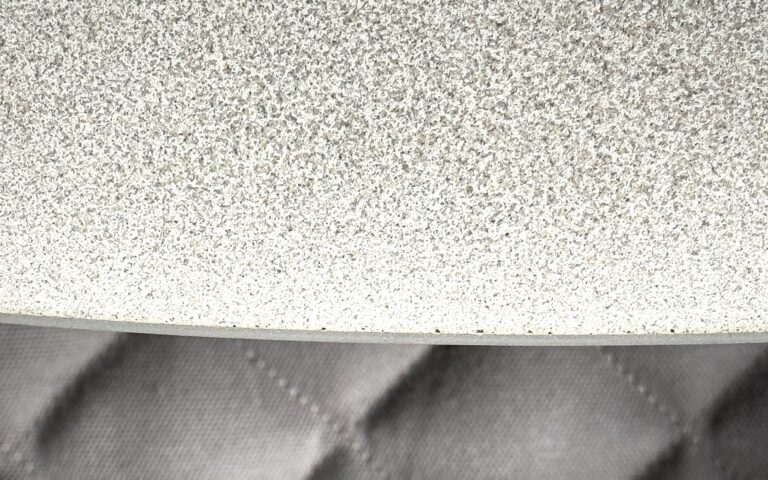 KEKKE outdoor table - Studio Piet Boon